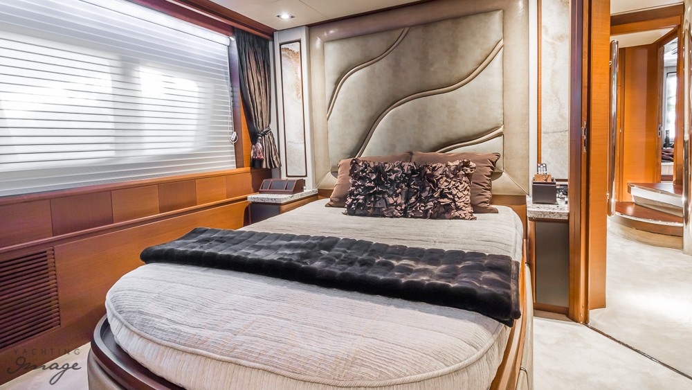 Yacht AZIMUT YCG 120', Azimut | CHARTERWORLD Luxury Superyacht Charters